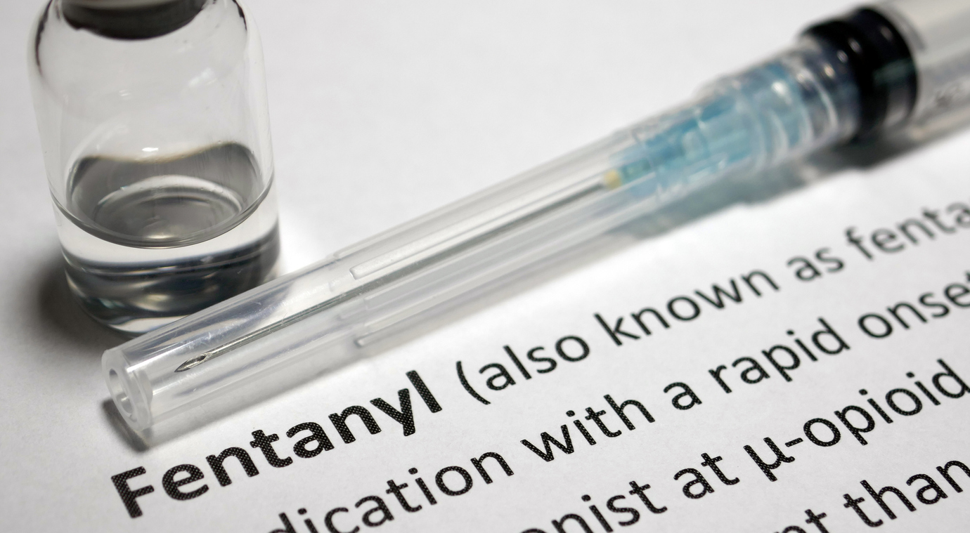 Fentanyl and Fentanyl Analogs Fact Sheet - Consolidated Safety Services